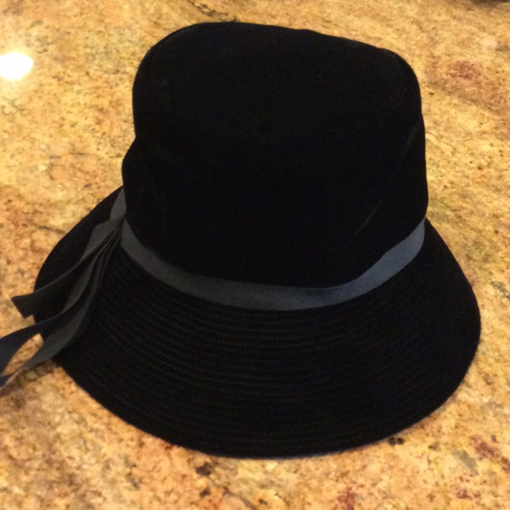 Vintage Velour Hat - Gem